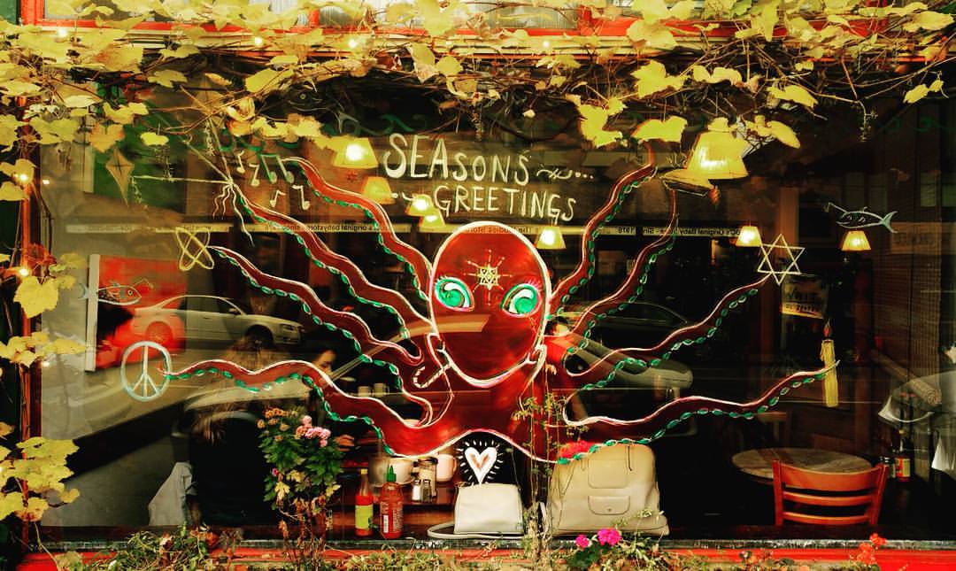 Where to Eat in Vancouver: Fresh and Healthy at The Naam